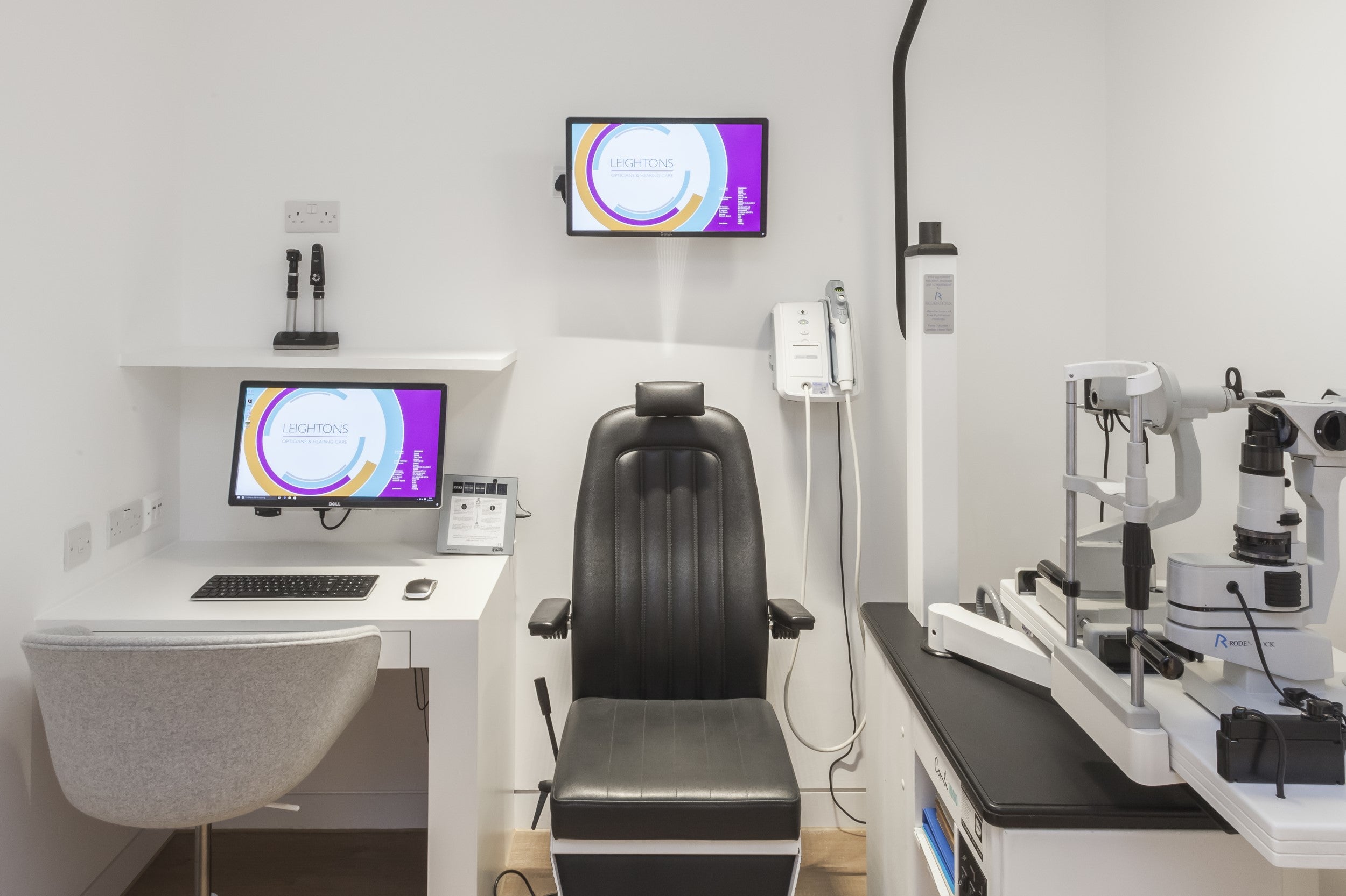 How long does an eye test take | Leightons Opticians