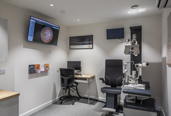 Opticians Cobham | Eye Test, Hearing Test & Ear Wax Removal – Leightons